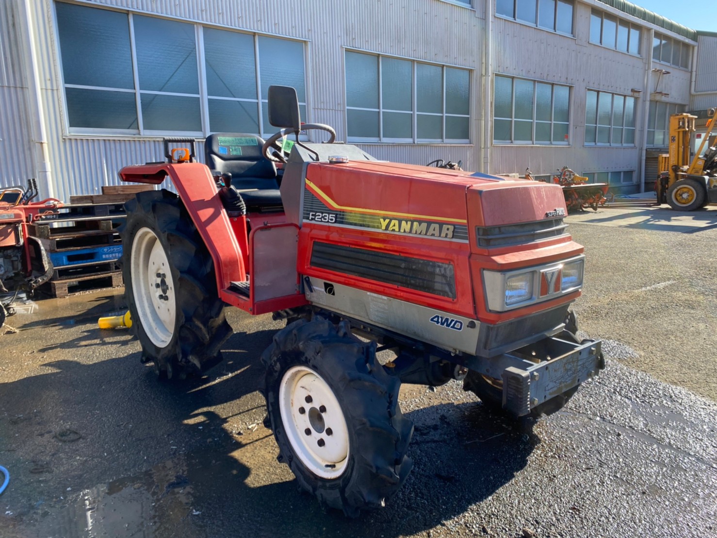 F235 - ワールドブリッジ株式会社